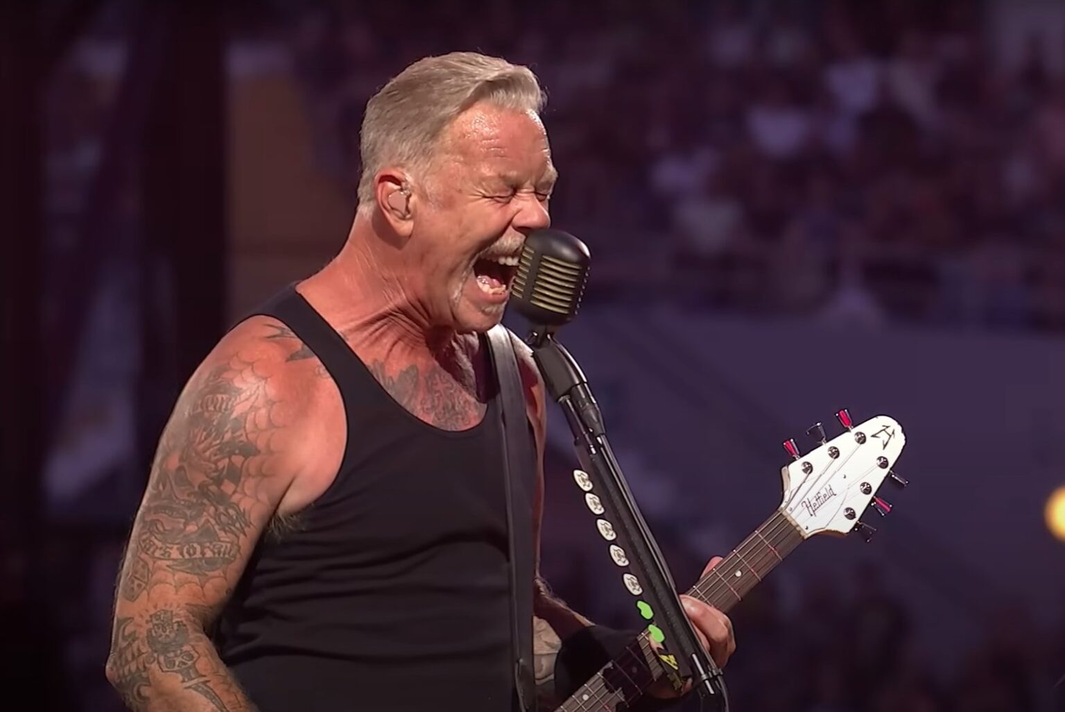 Metallica Singer Allegedly ‘Cheats’ Playing Live - Alternative Nation