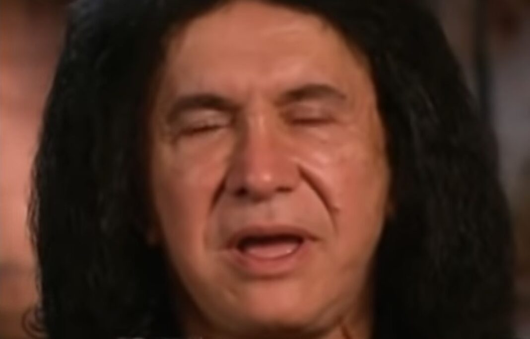 Gene Simmons Rejected Motley Crue Guitarist - Alternative Nation