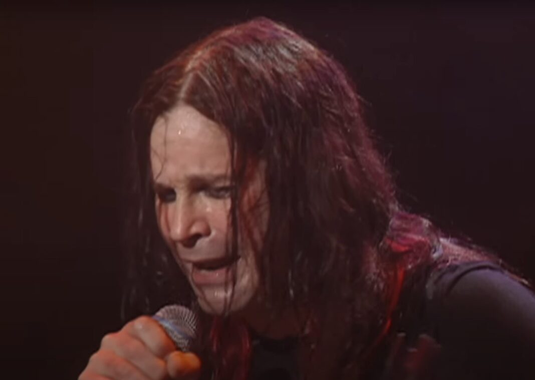 Ozzy Osbourne Needs Help Onstage In Chair - Alternative Nation