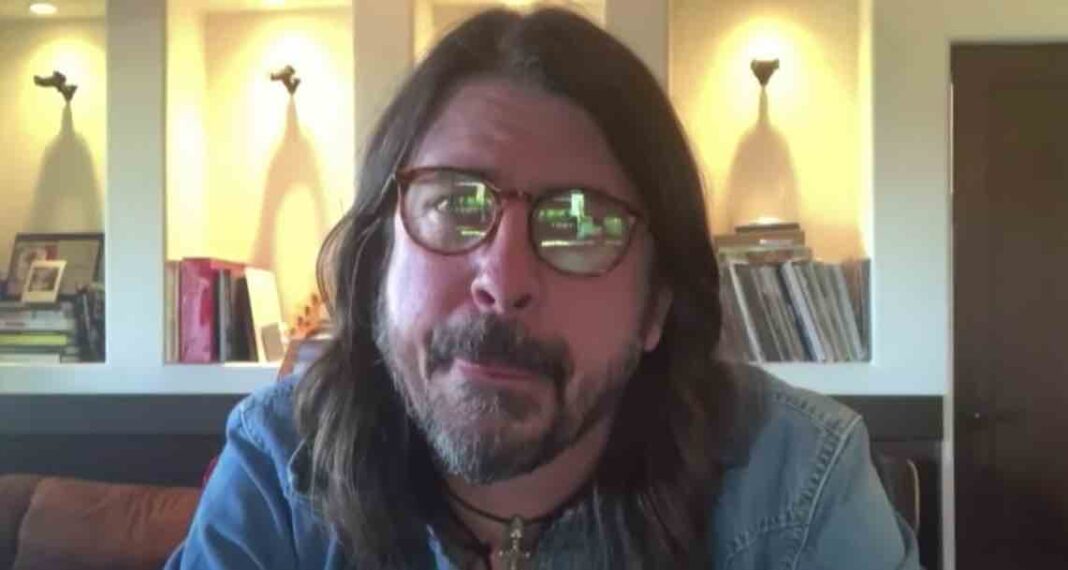 Dave Grohl Spotted With Wife At Super Bowl - Alternative Nation